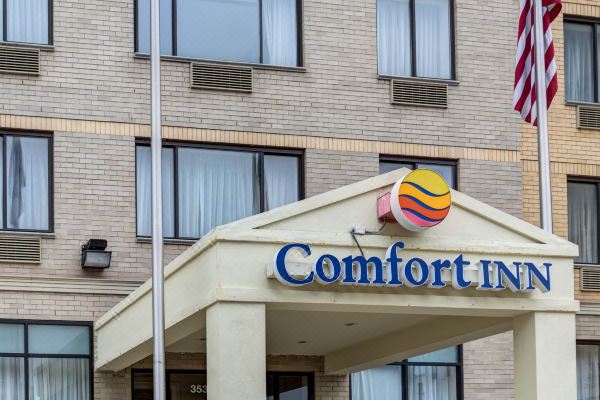 布鲁克林舒适酒店(Comfort Inn Brooklyn)预订价格,联系电话位置地址【携程酒店】