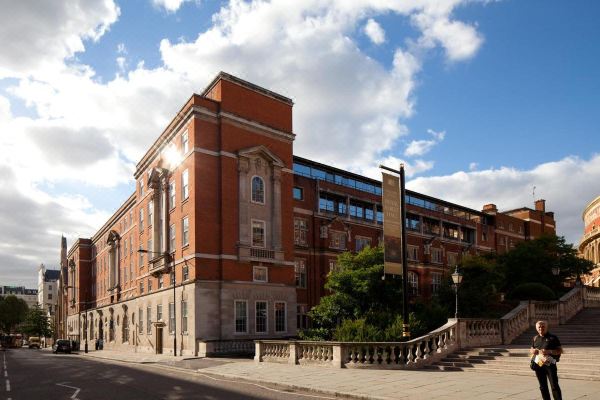 贝特厅青年旅舍 - 校园住宿(Beit Hall - Campus Accommodation)预订价格,联系电话位置地址【携程酒店】