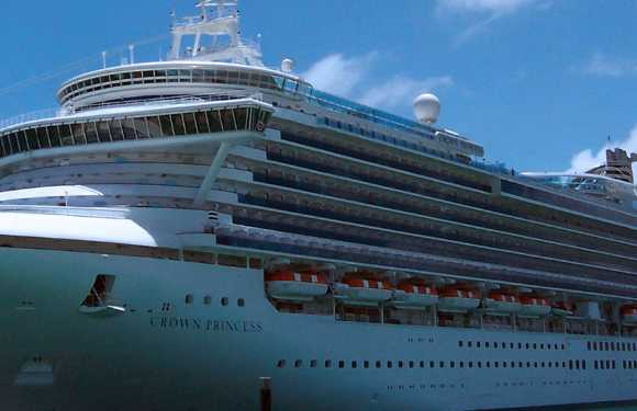 Princess Cruises Crown Princess สิงคโปร์ - เรือสำราญในบริสเบน || ธ.ค. ...