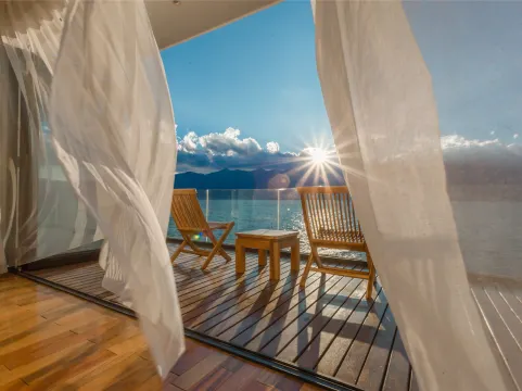 Erhai Shiguang Lake View Inn（jinsuo Island） - Dali