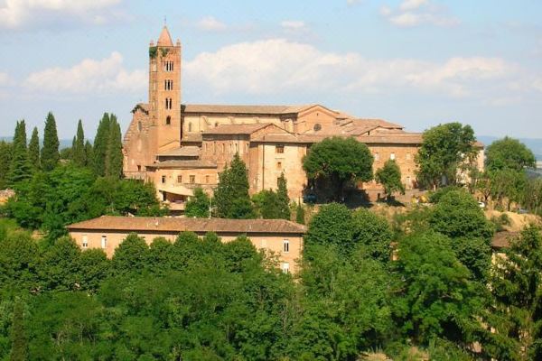 赛尼斯度假酒店(Vacanze Senesi)预订价格,联系电话位置地址【携程酒店】