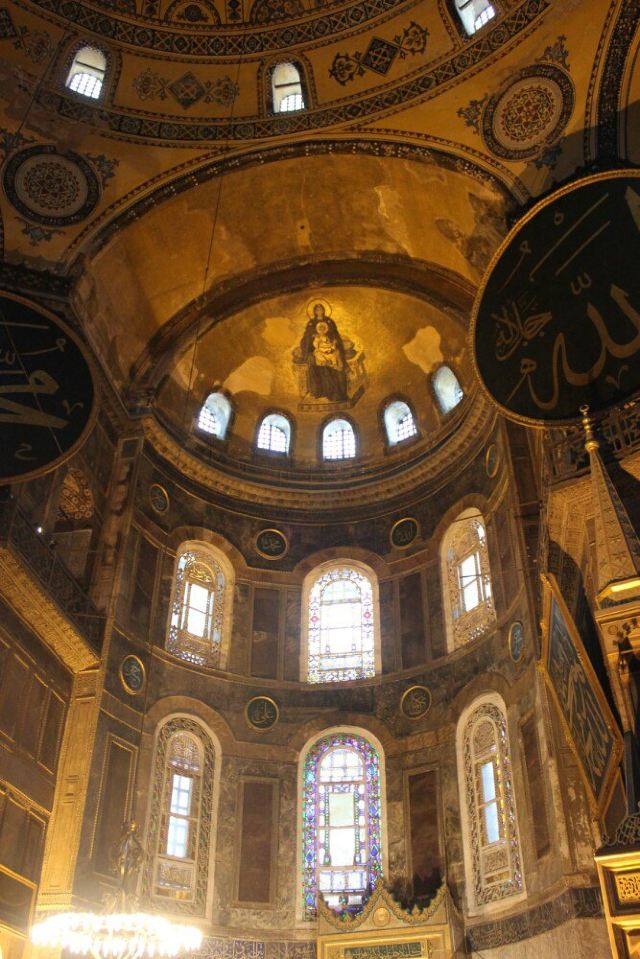伊斯坦布尔圣索菲亚大教堂游玩攻略简介,伊斯坦布尔圣索菲亚大教堂门票/地址/图片/开放时间/照片/门票价格【携程攻略】